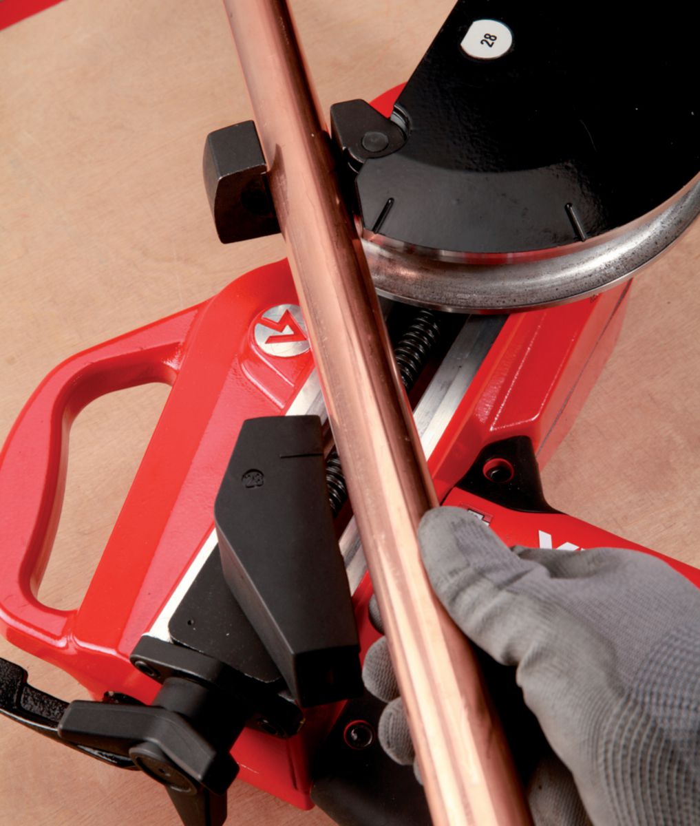 VIRAX - Cintreuse Eurostem III 18V 12-14-16-18-22mm Réf. 251874 | Cedeo