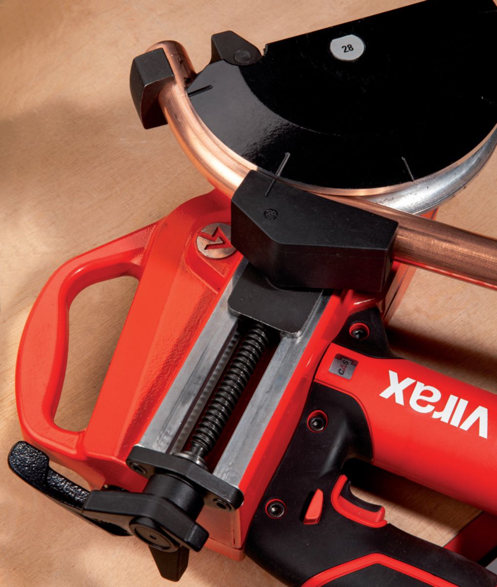 VIRAX - Cintreuse Eurostem III 18V 12-14-16-18-22mm Réf. 251874 | Cedeo