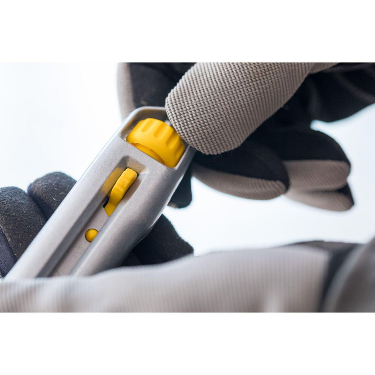 STANLEY - Cutter Interlock 18mm réf. 0-10-018 | Cedeo