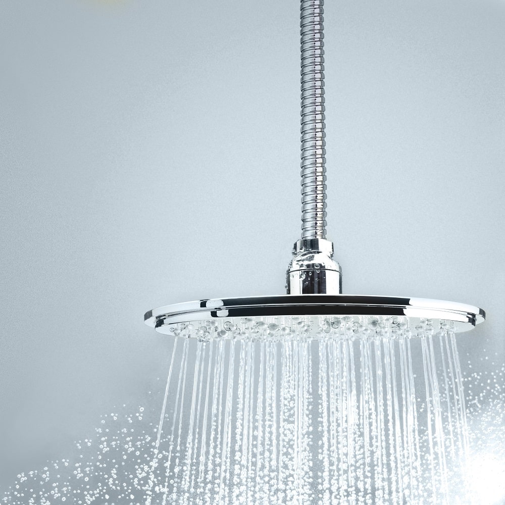 Multi-jets, jets massants, jets pluie… : profitez des jets d’eau sous ...